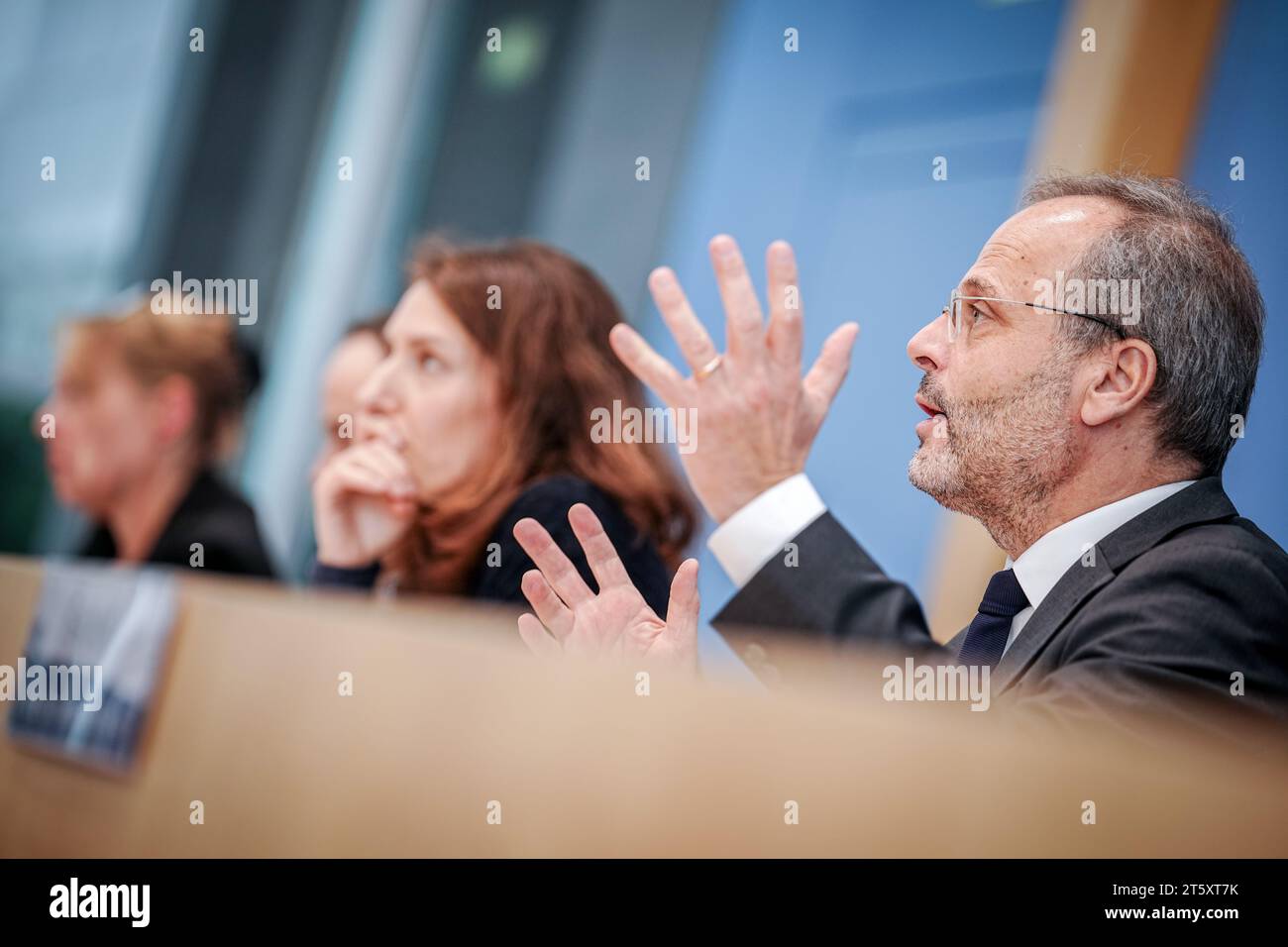 Jewish social work foundation hi-res stock photography and images - Alamy