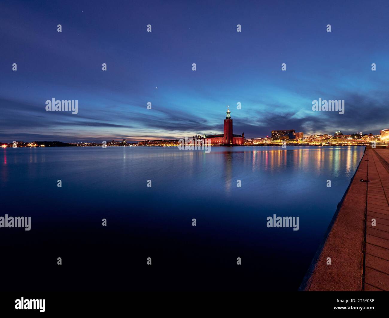 View to City Hall (Stockholms stadshus) from Evert Taubes Terrass Stock ...
