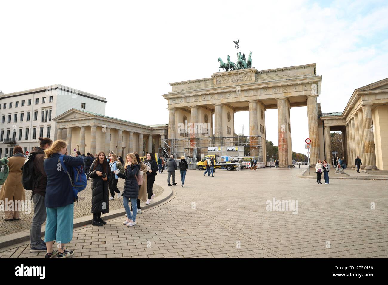 Farbattacken hi-res stock photography and images - Alamy