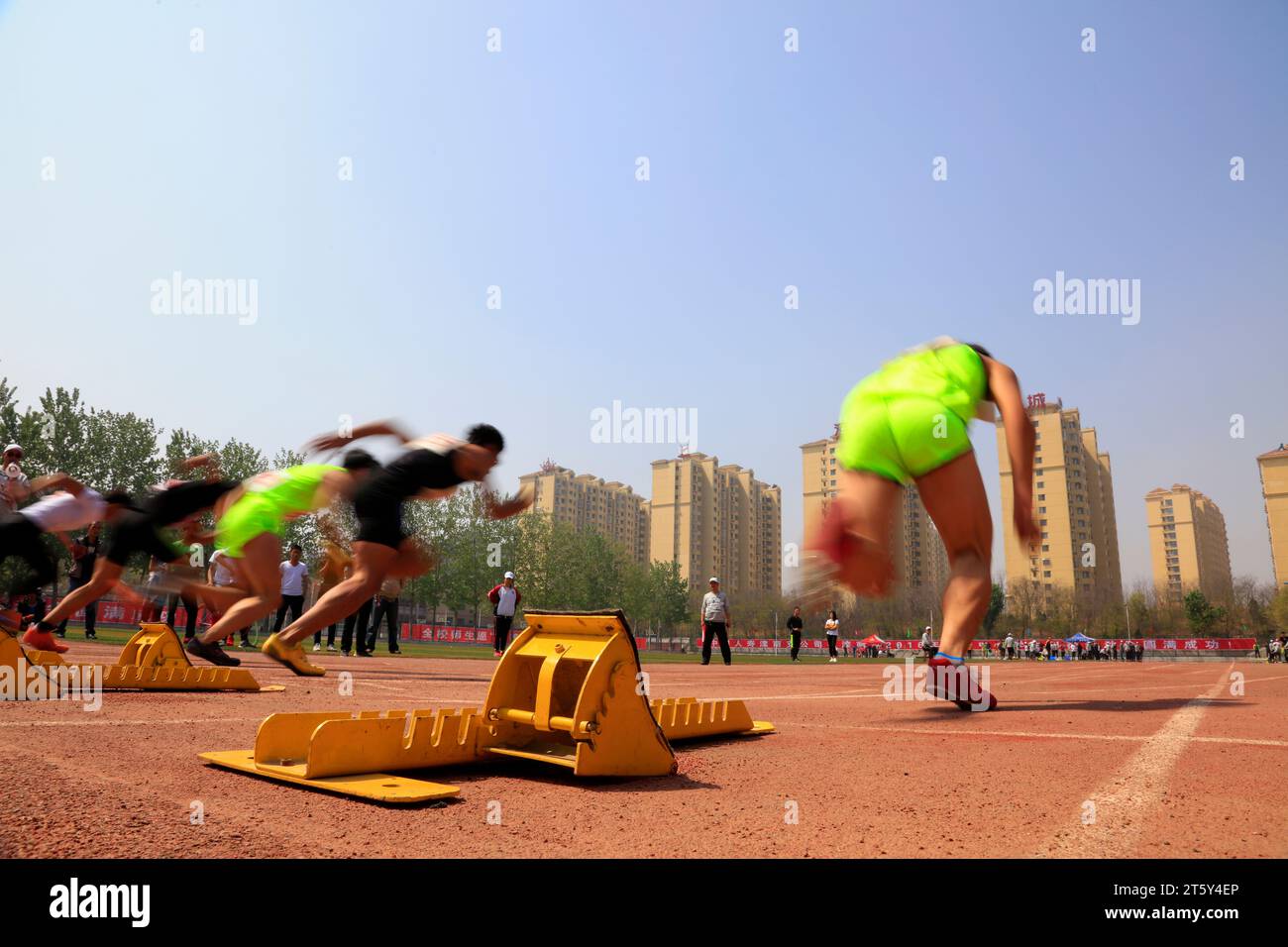 Chinese sprinters hi-res stock photography and images - Alamy