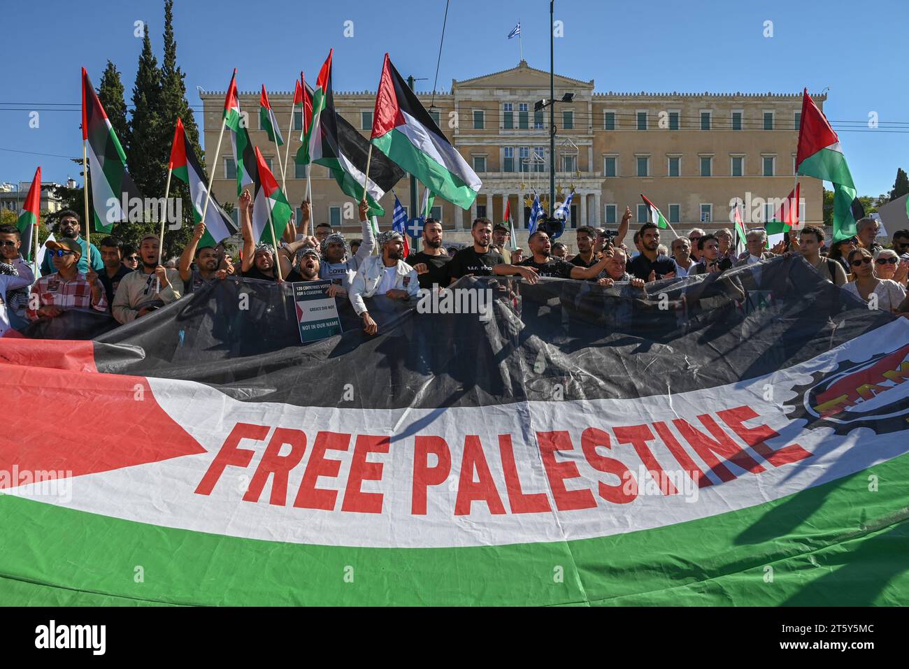 Athens, Greece. 5th Nov 2023. Participants wave Palestinian flags and ...