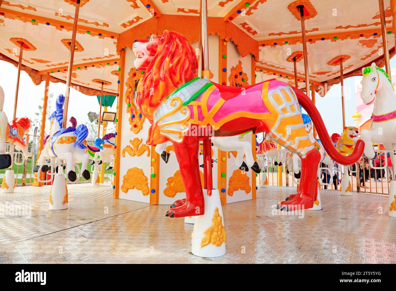 Rotary facility for animal modeling in amusement park Stock Photo - Alamy