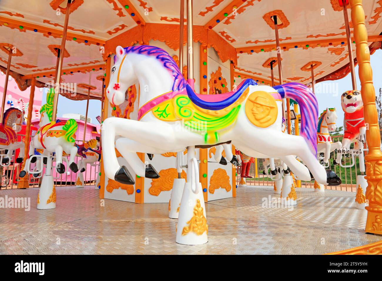 Rotary facility for animal modeling in amusement park Stock Photo - Alamy