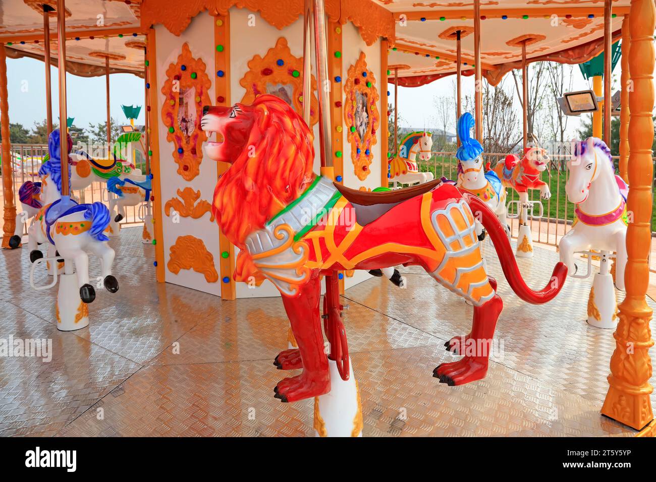 Rotary facility for animal modeling in amusement park Stock Photo - Alamy