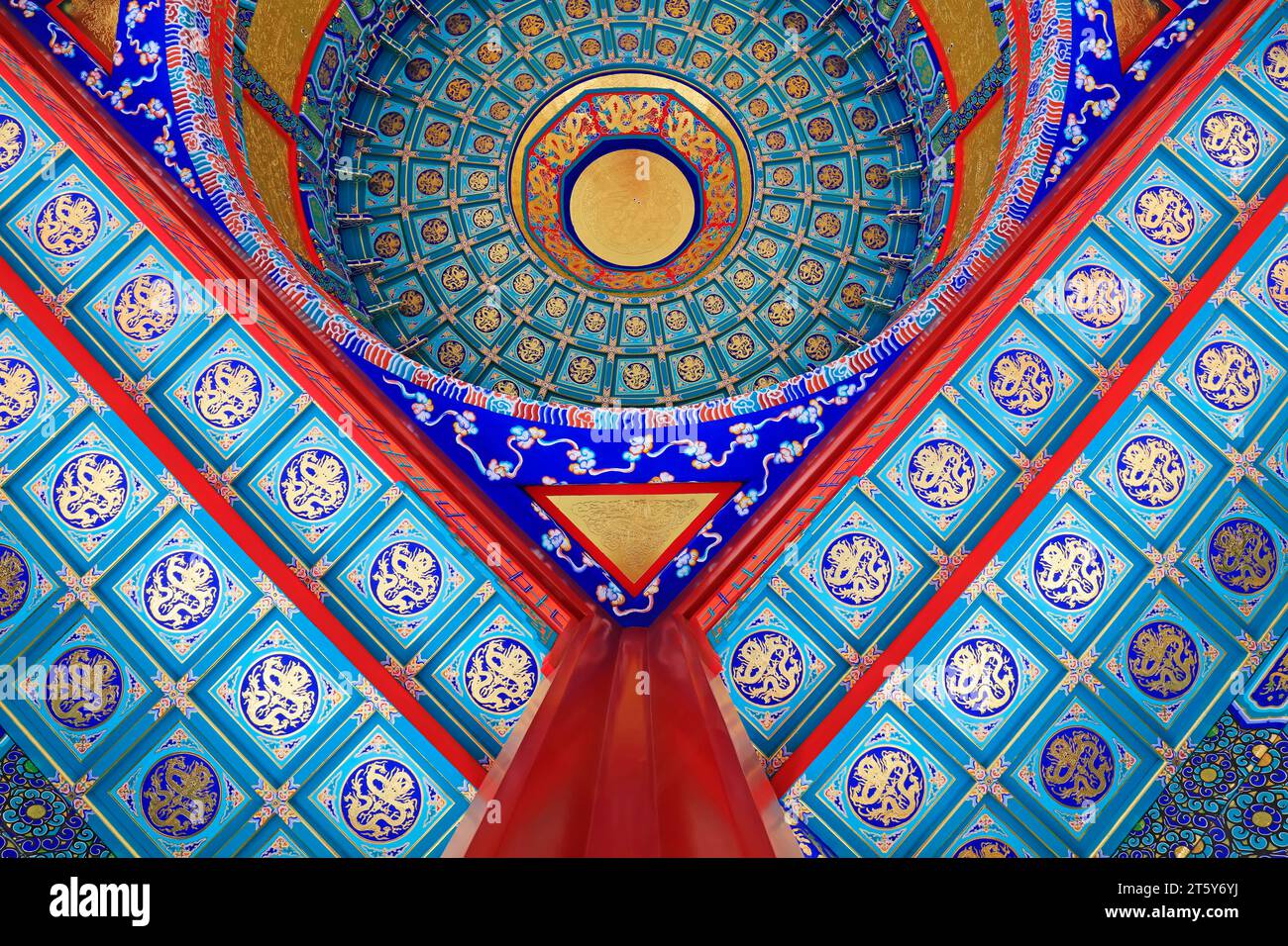 Pavilion dome, Chinese traditional landscape architecture Stock Photo ...