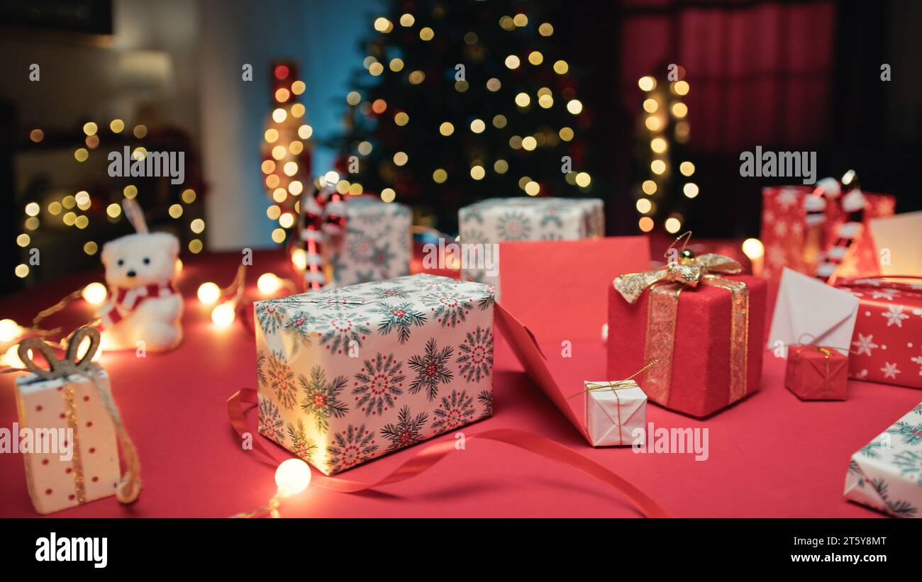Table full of gifts and presents background Stock Photo - Alamy
