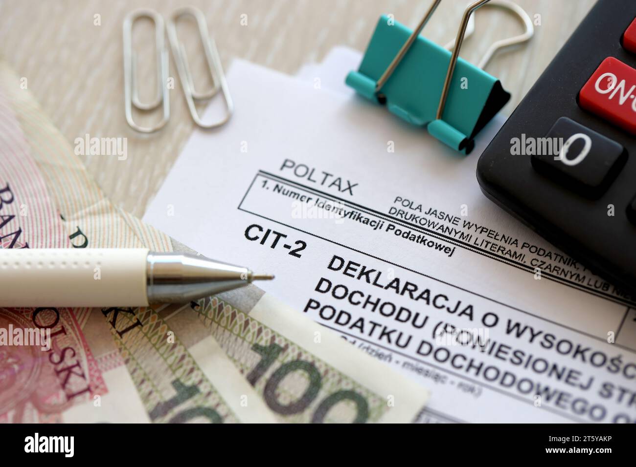 Declaration of the amount of earned income or incurred loss by ...