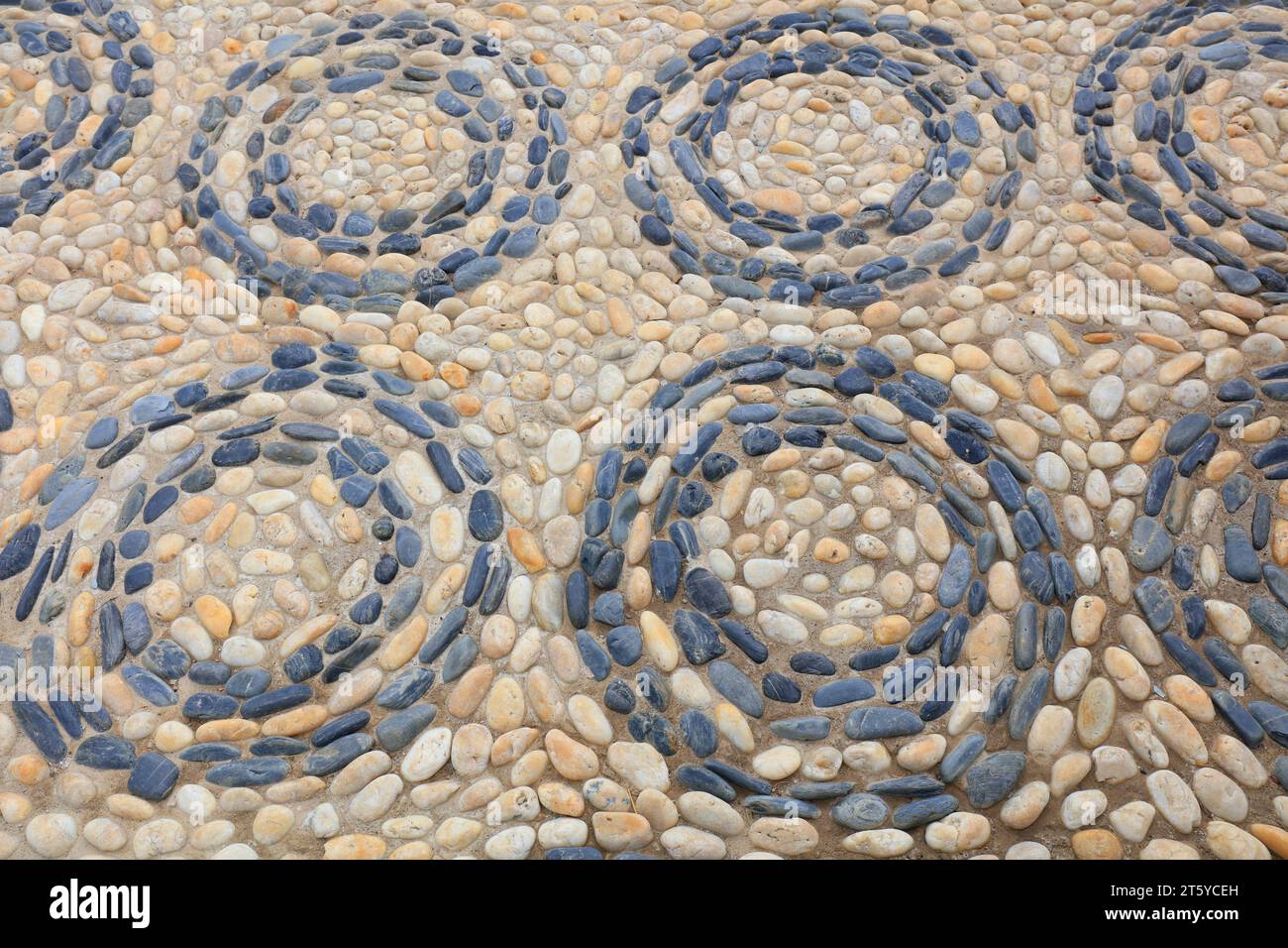 pebbles puzzle texture, concentric circles Stock Photo - Alamy