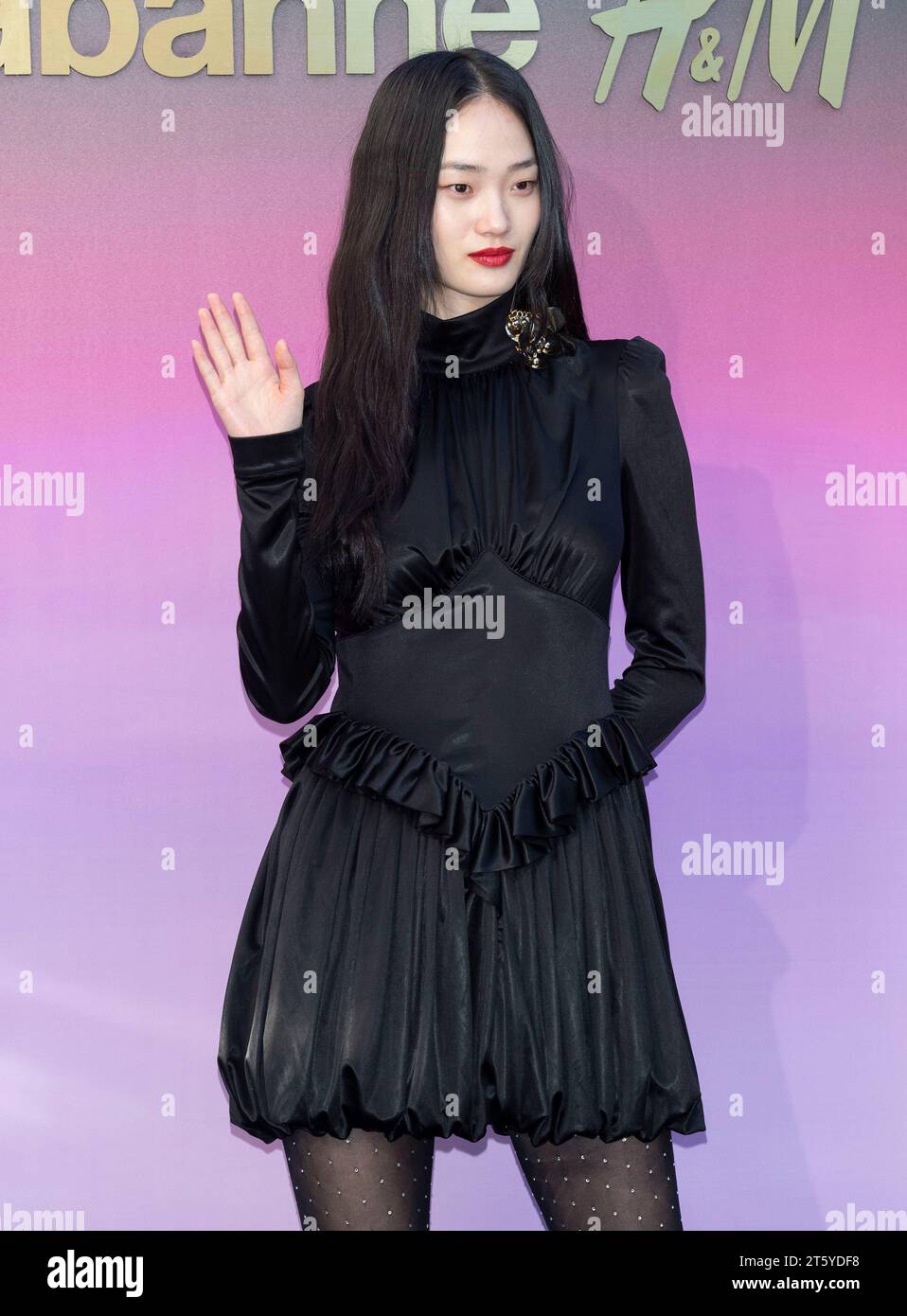 Seoul, South Korea. 7th Nov, 2023. South Korean model Shin Hyun-ji ...