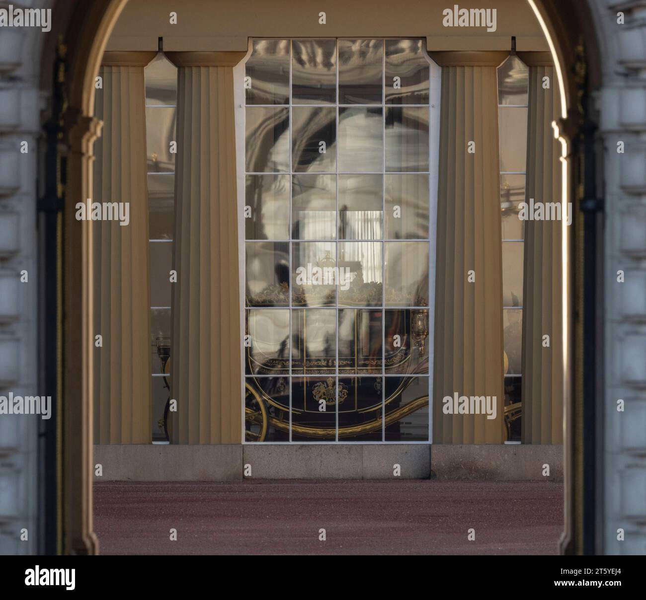 London, UK. 7th Nov, 2023. Pomp and Ceremony as HM King Charles III ...