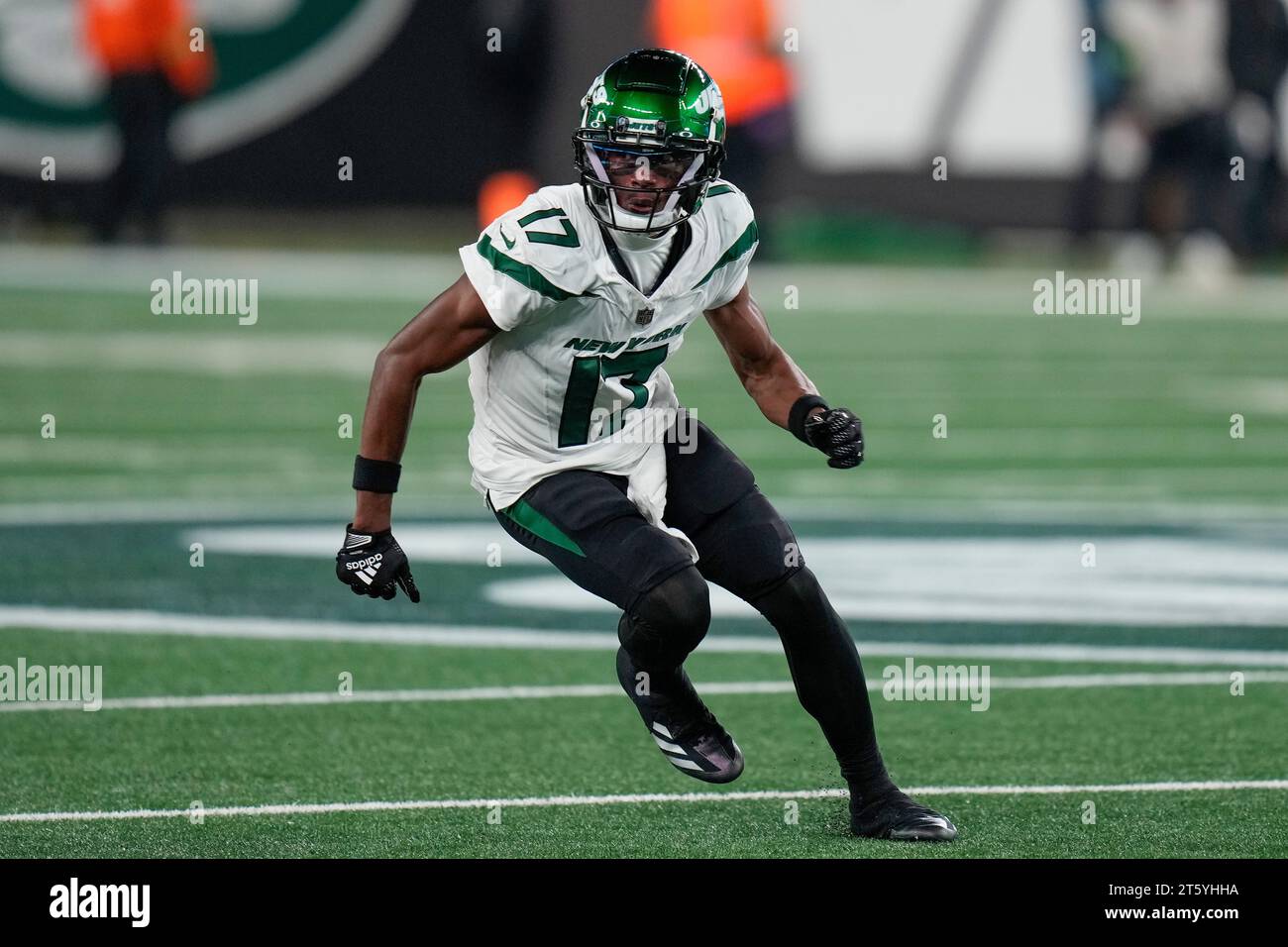 New York Jets wide receiver Garrett Wilson (17) during the first ...