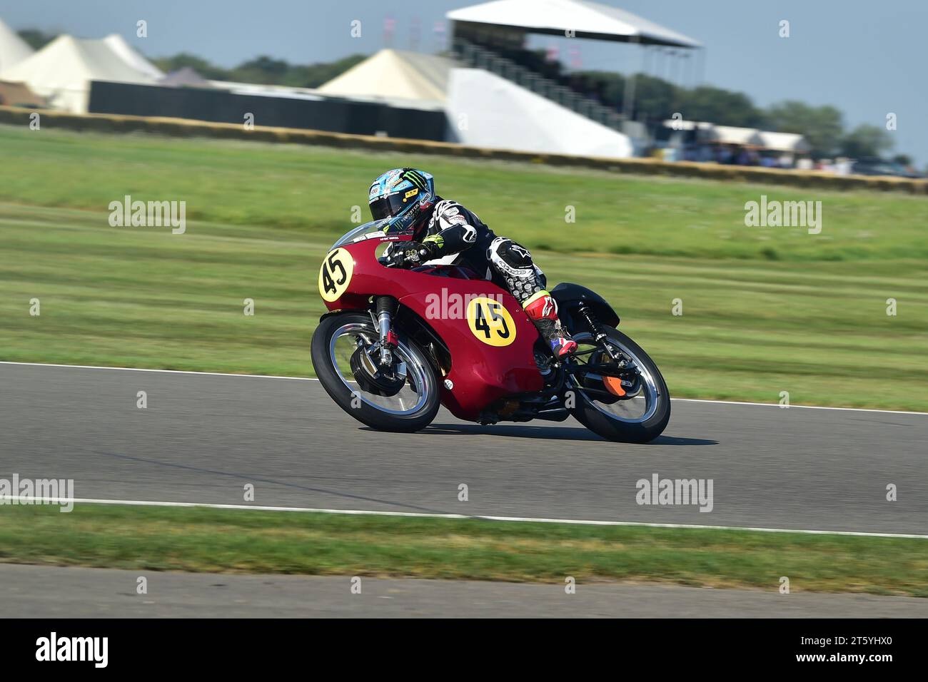 John McGuinness, Sebastian Perez, Matchless G50, Barry Sheene Memorial ...