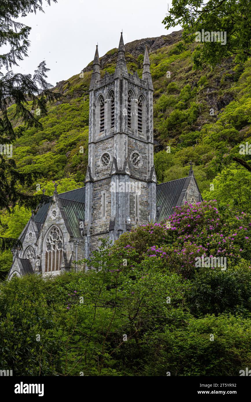 Kylemore abbey benedictine monastery hi-res stock photography and ...