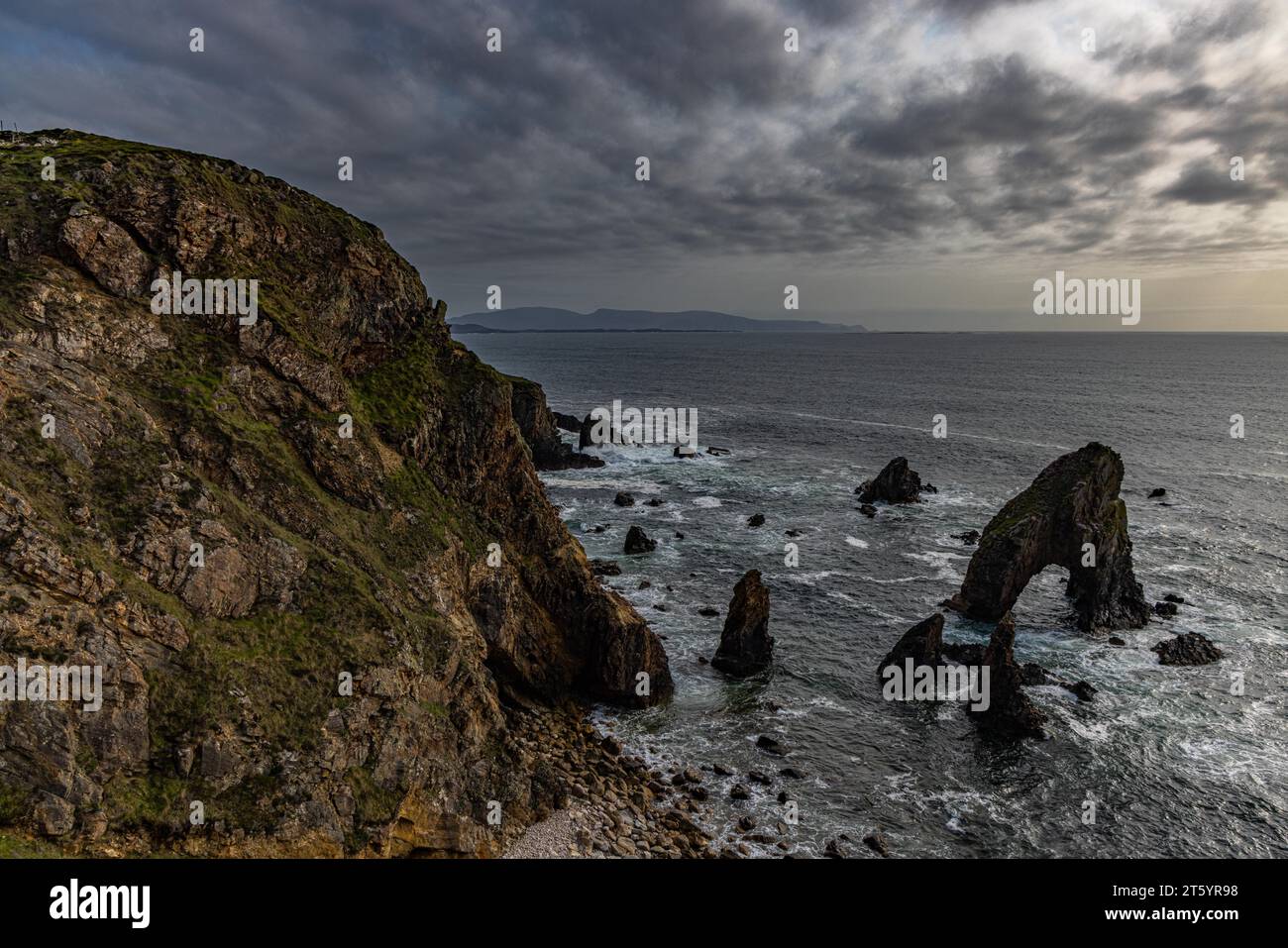 Irish sea arch hi-res stock photography and images - Alamy