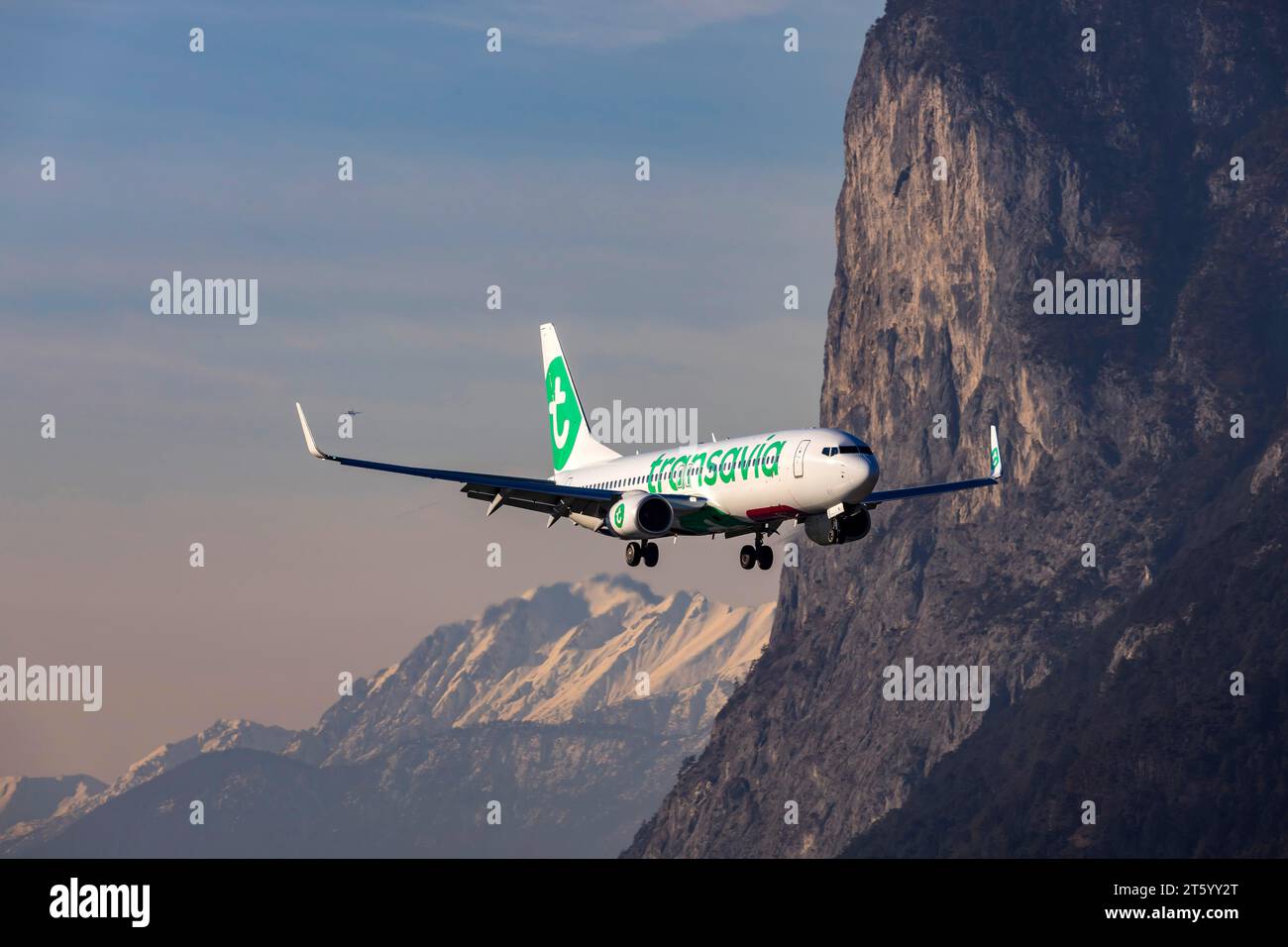 Aircraft of the airline Transavia, Boeing 737-800, approaching ...