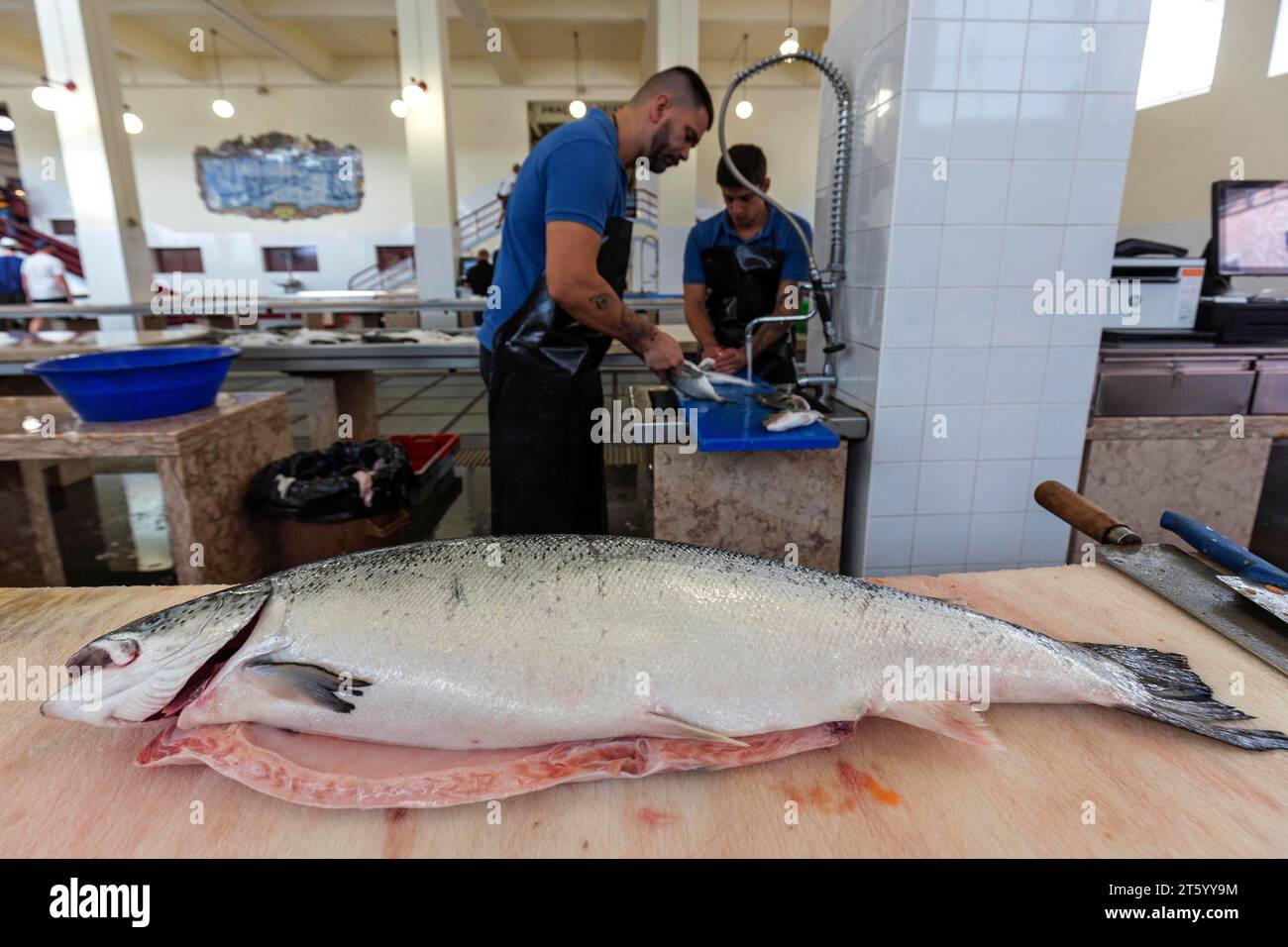 Fish hall, fish market, market hall Mercado dos Lavradores, Funchal ...