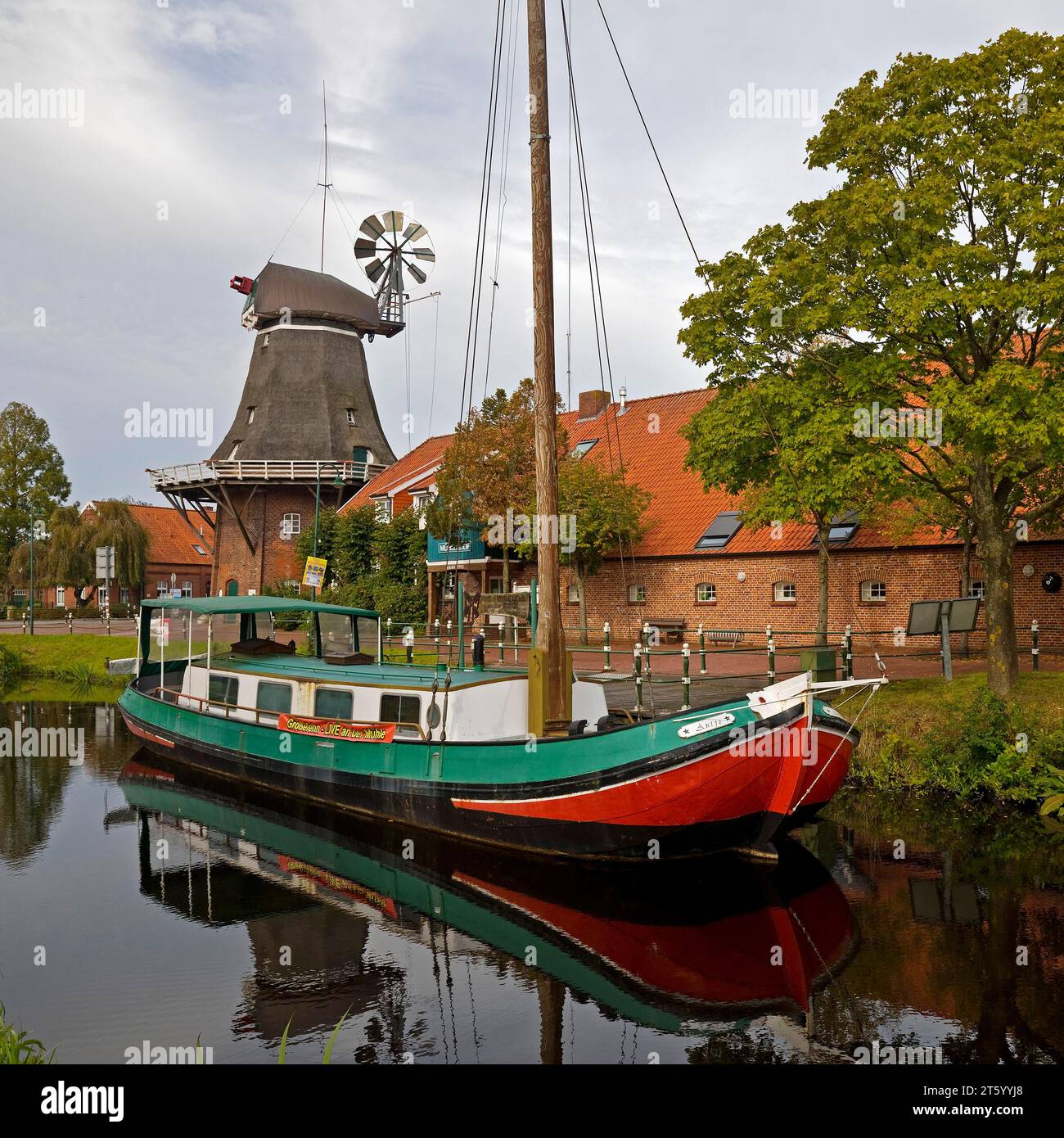 Museum ship Frauke on the Fehn Canal, behind it the Galleriehollaender ...