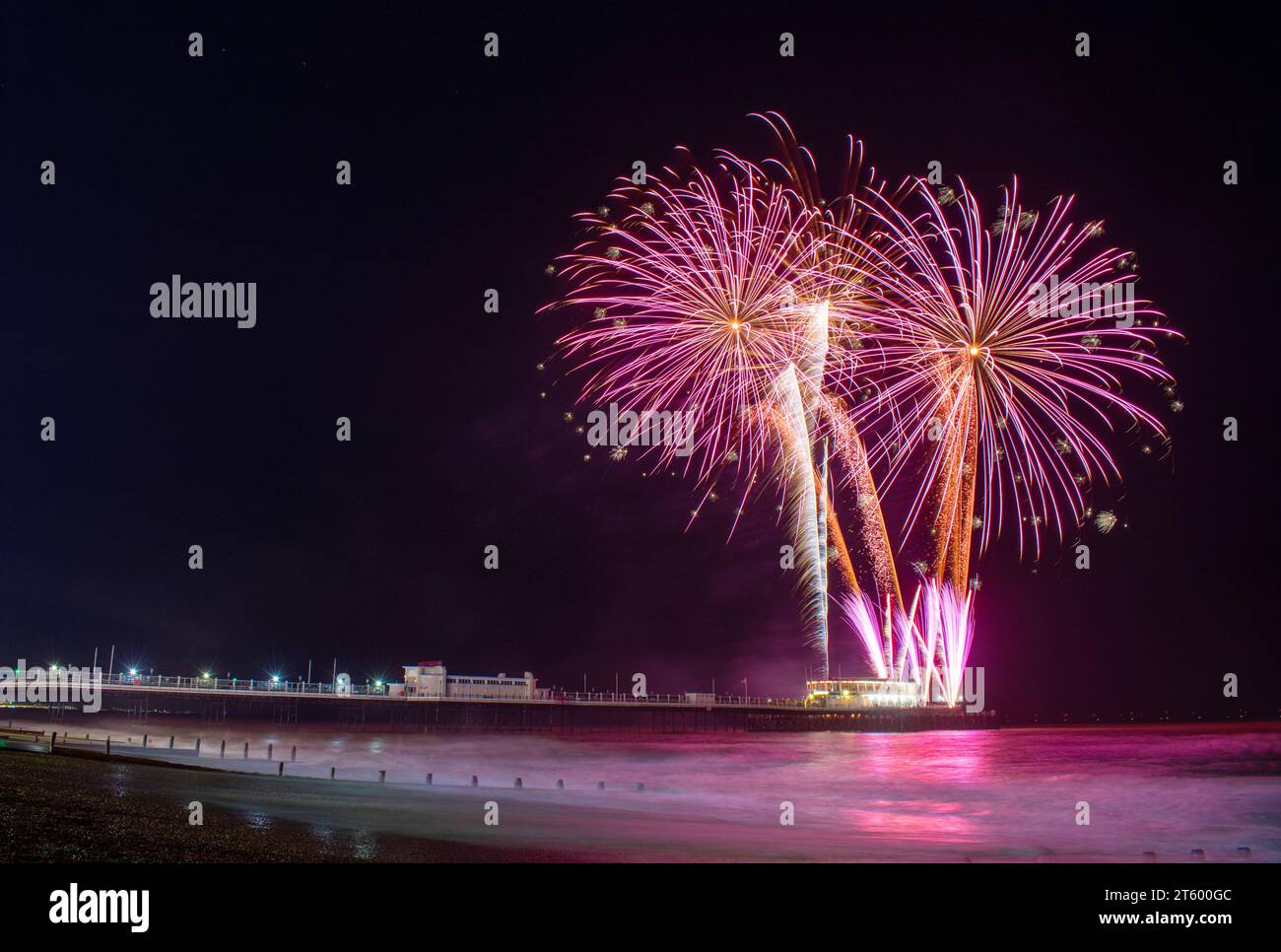 Worthing pier worthing west night hi-res stock photography and images ...