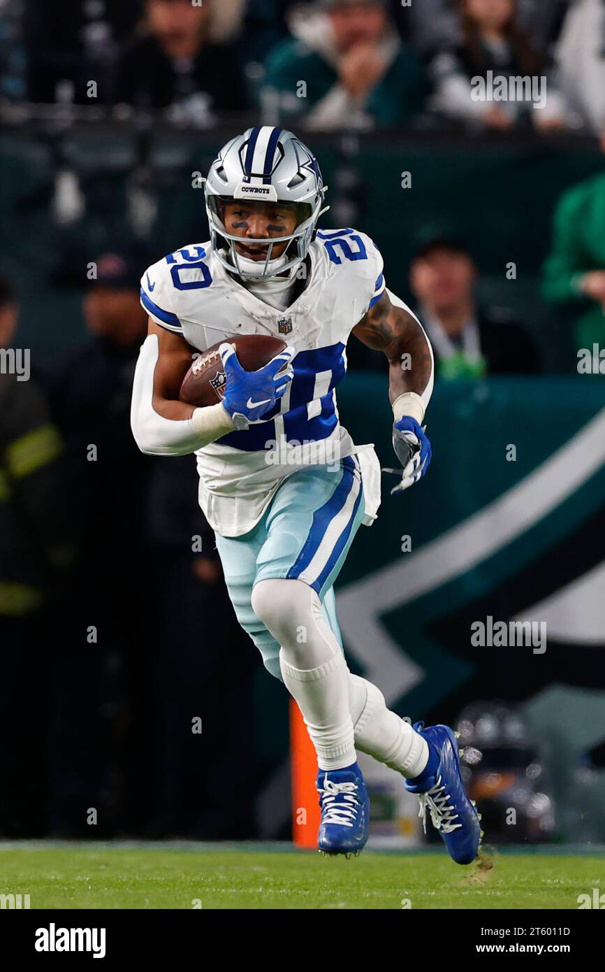 Dallas Cowboys running back Tony Pollard (20) in action against the ...