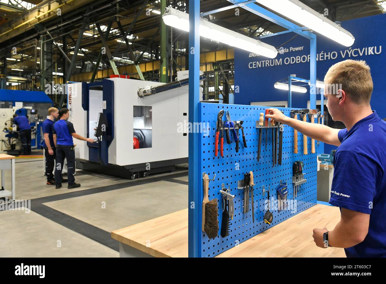 Doosan skoda power hi-res stock photography and images - Alamy