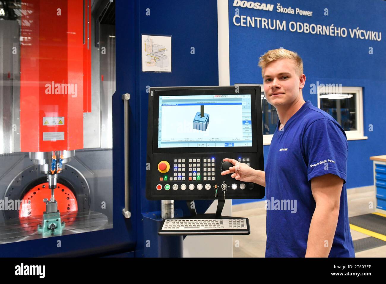 Doosan skoda power hi-res stock photography and images - Alamy