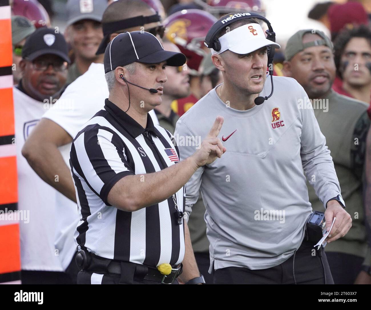 USC Trojans head coach Lincoln Riley on the sideline against the ...