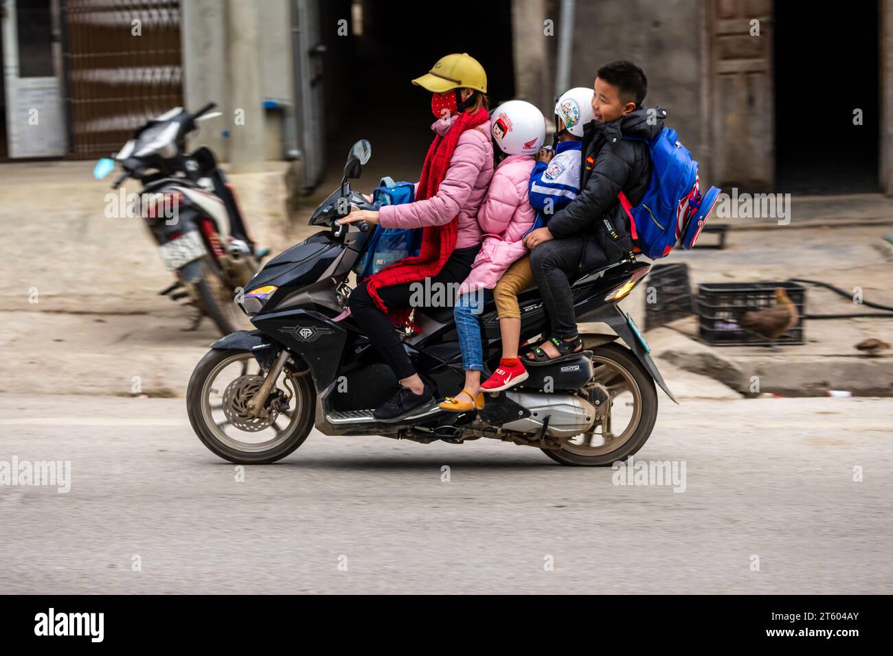 Motorcycle rider express hi-res stock photography and images - Alamy