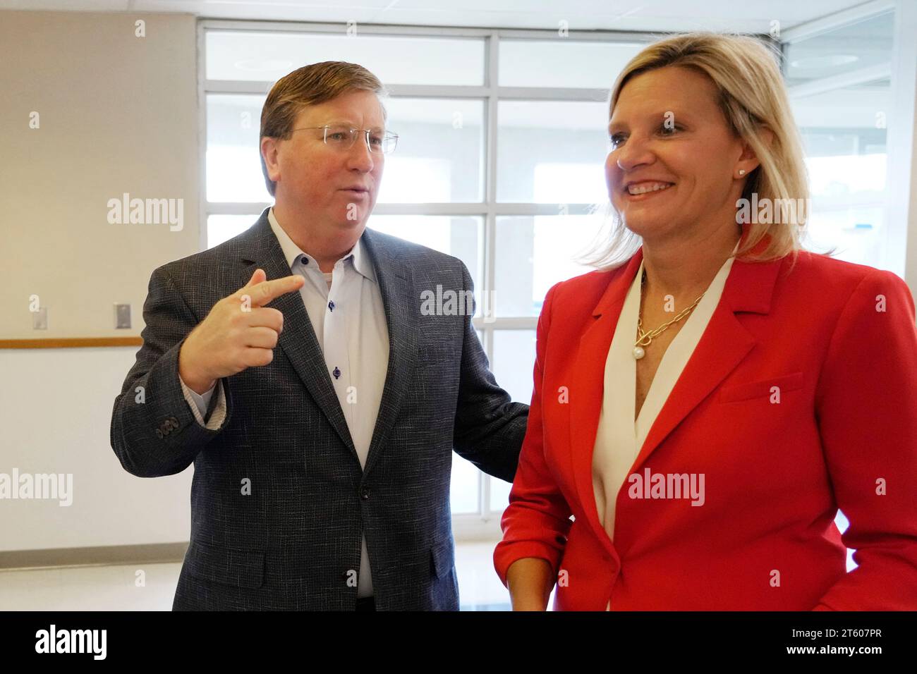 Mississippi Republican Gov. Tate Reeves, left, and his wife Elee Reeves ...