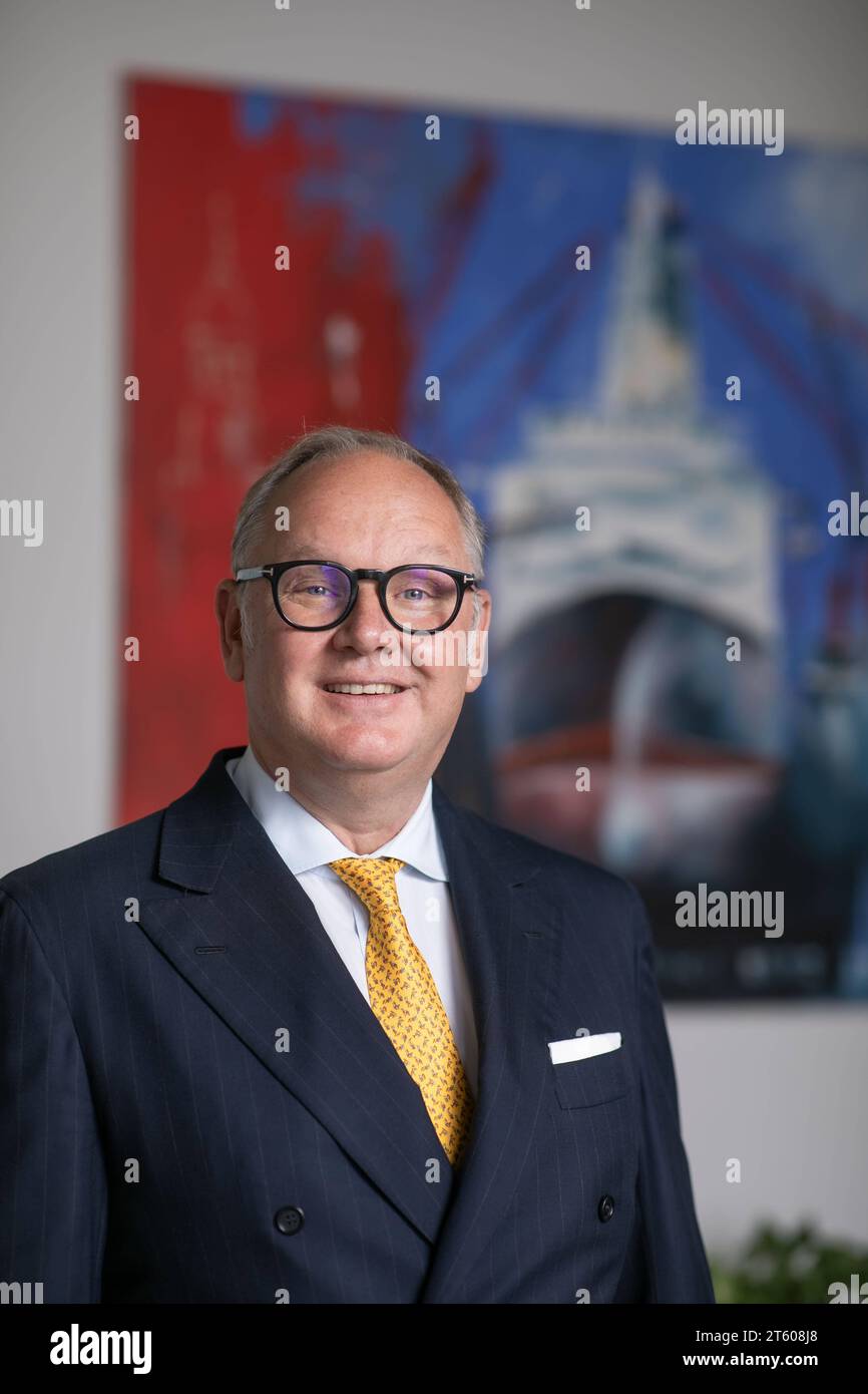 Founder managing director hi-res stock photography and images - Alamy