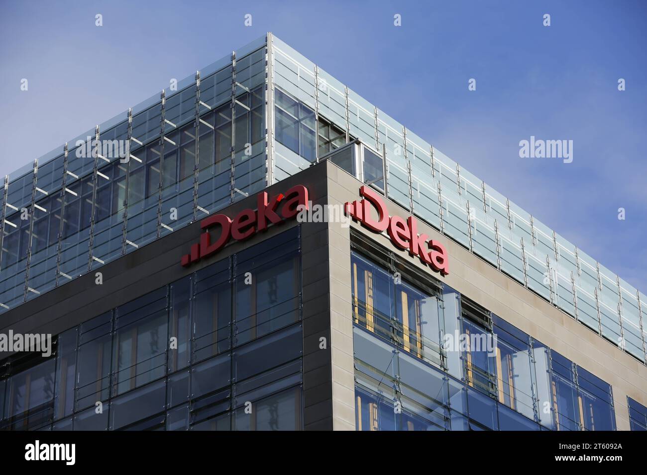 Deka Firmenlogo in der Friedrichstraße in Berlin am 07.11.2023 *** Deka ...