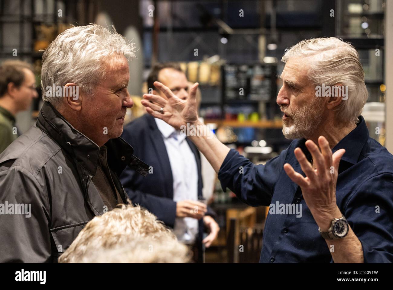 Group of people knudde hi-res stock photography and images - Alamy