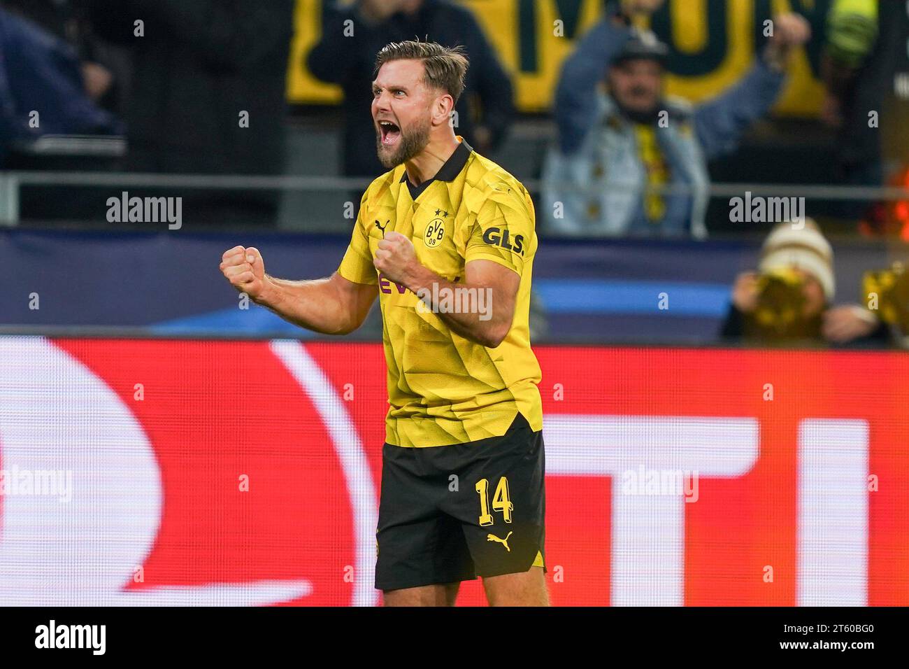 14 niclas fullkrug hi-res stock photography and images - Alamy