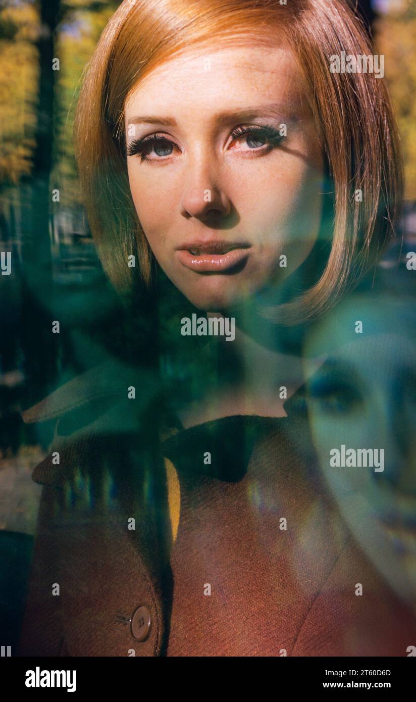 Portrait portraits green ghost ghosts hi-res stock photography and ...