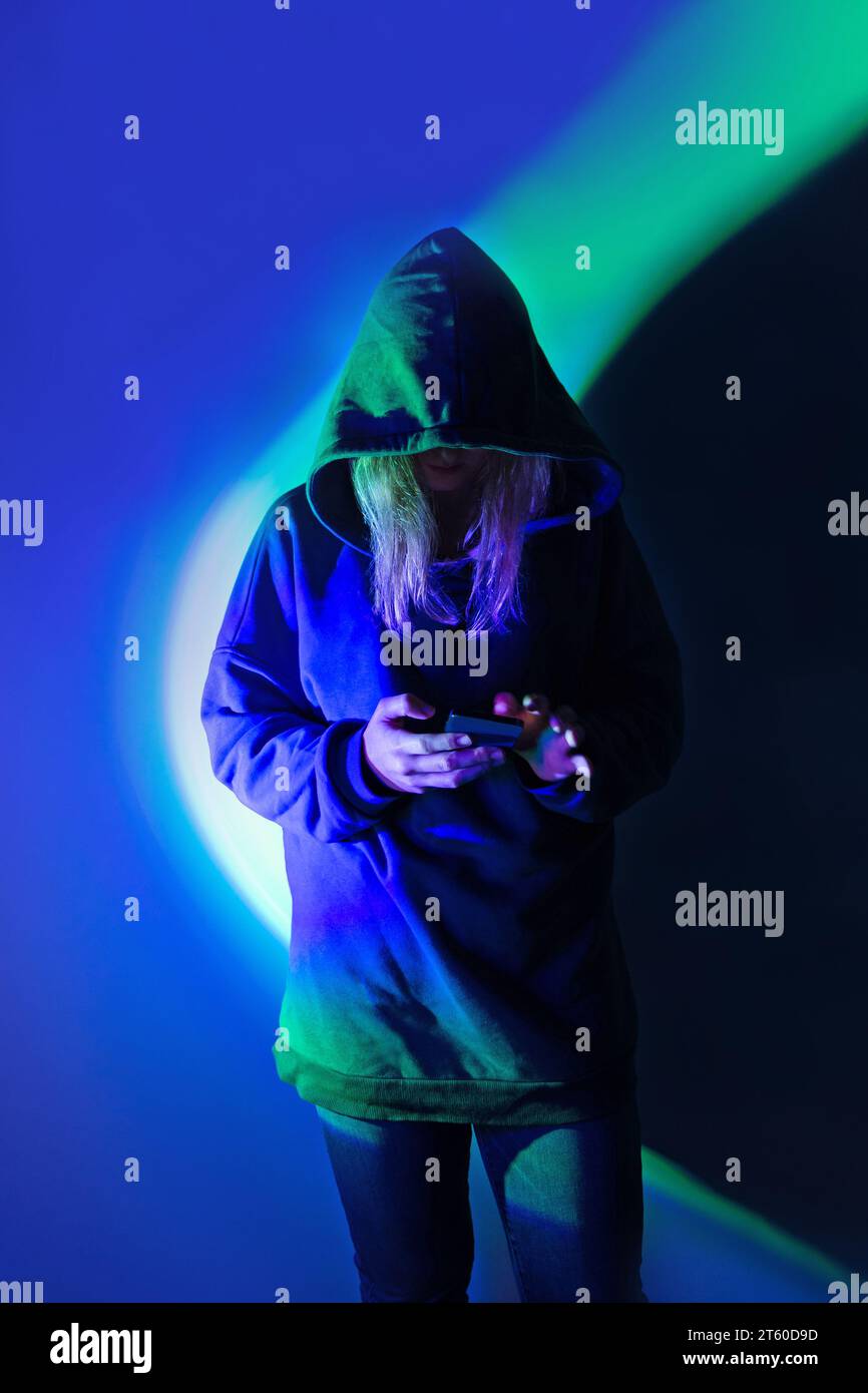 Safe storage of personal data on a smartphone. Shrouded in darkness ...