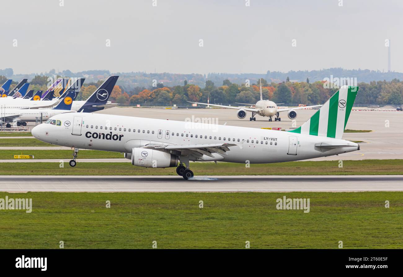 Condor Ein Airbus A320-232 in der Bemalung der deutschen ...