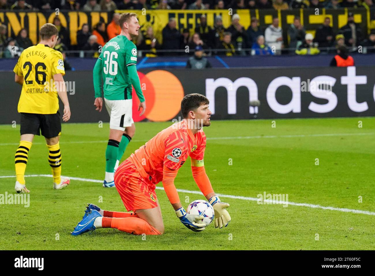 Gregor kobel bvb hi-res stock photography and images - Alamy