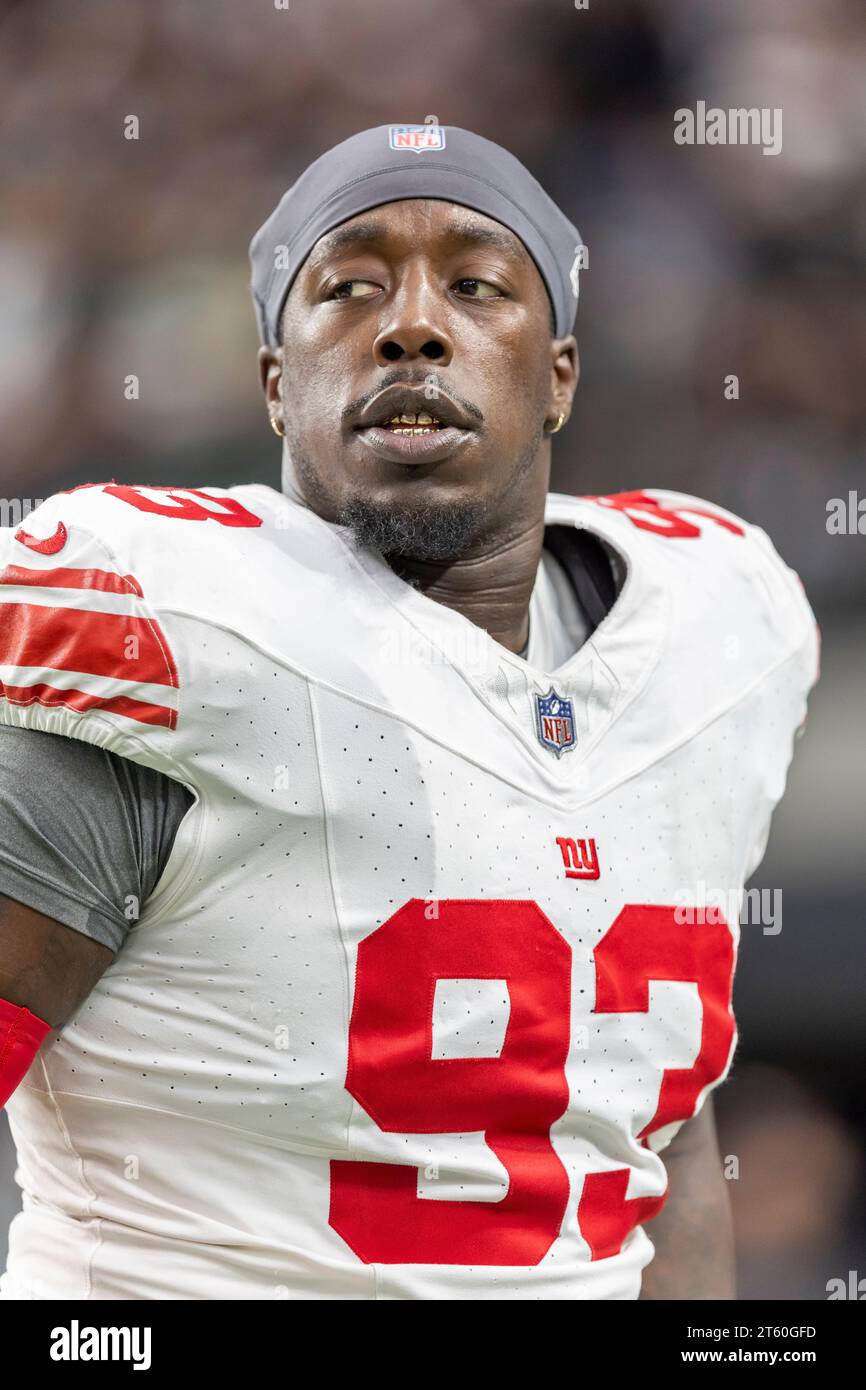 New York Giants defensive lineman Raheem Nuñez-Roches (93) warms up ...