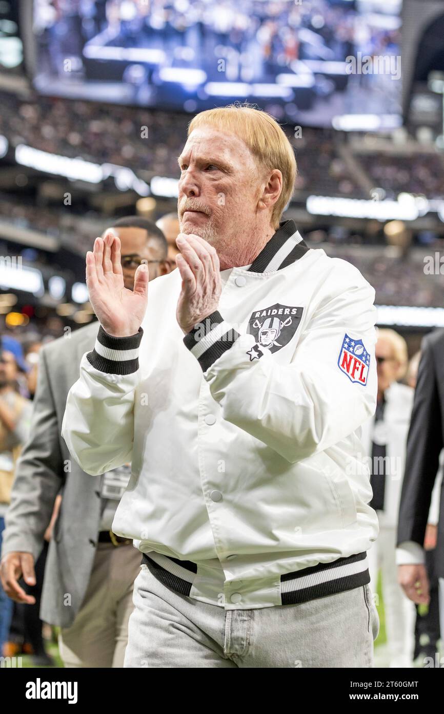 Las Vegas Raiders owner Mark Davis walks off the field before the ...