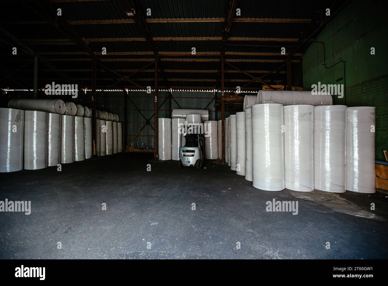 Rolls paper forklift in warehouse hi-res stock photography and images ...