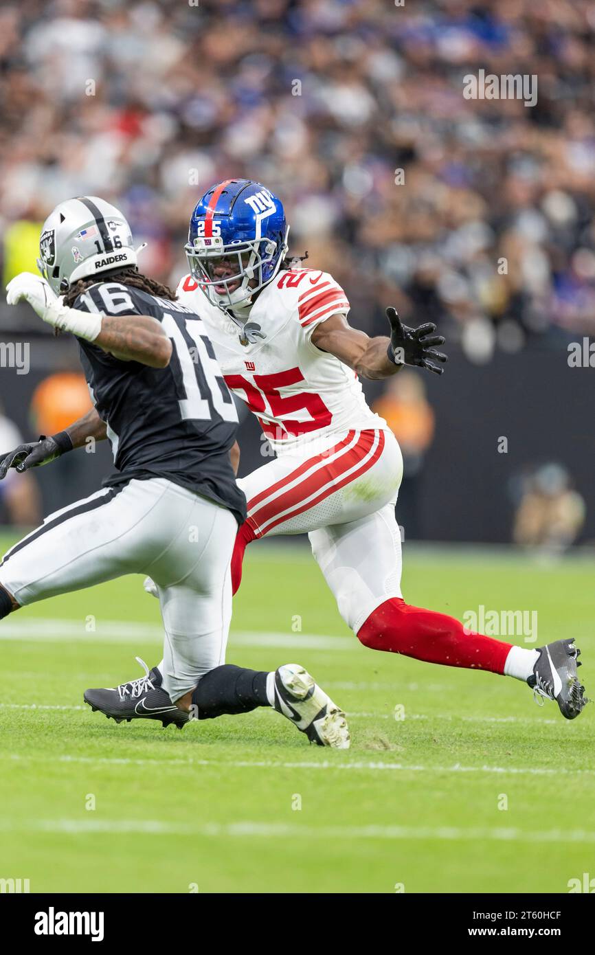 New York Giants cornerback Deonte Banks (25) against the Las Vegas Raiders in an NFL football ...