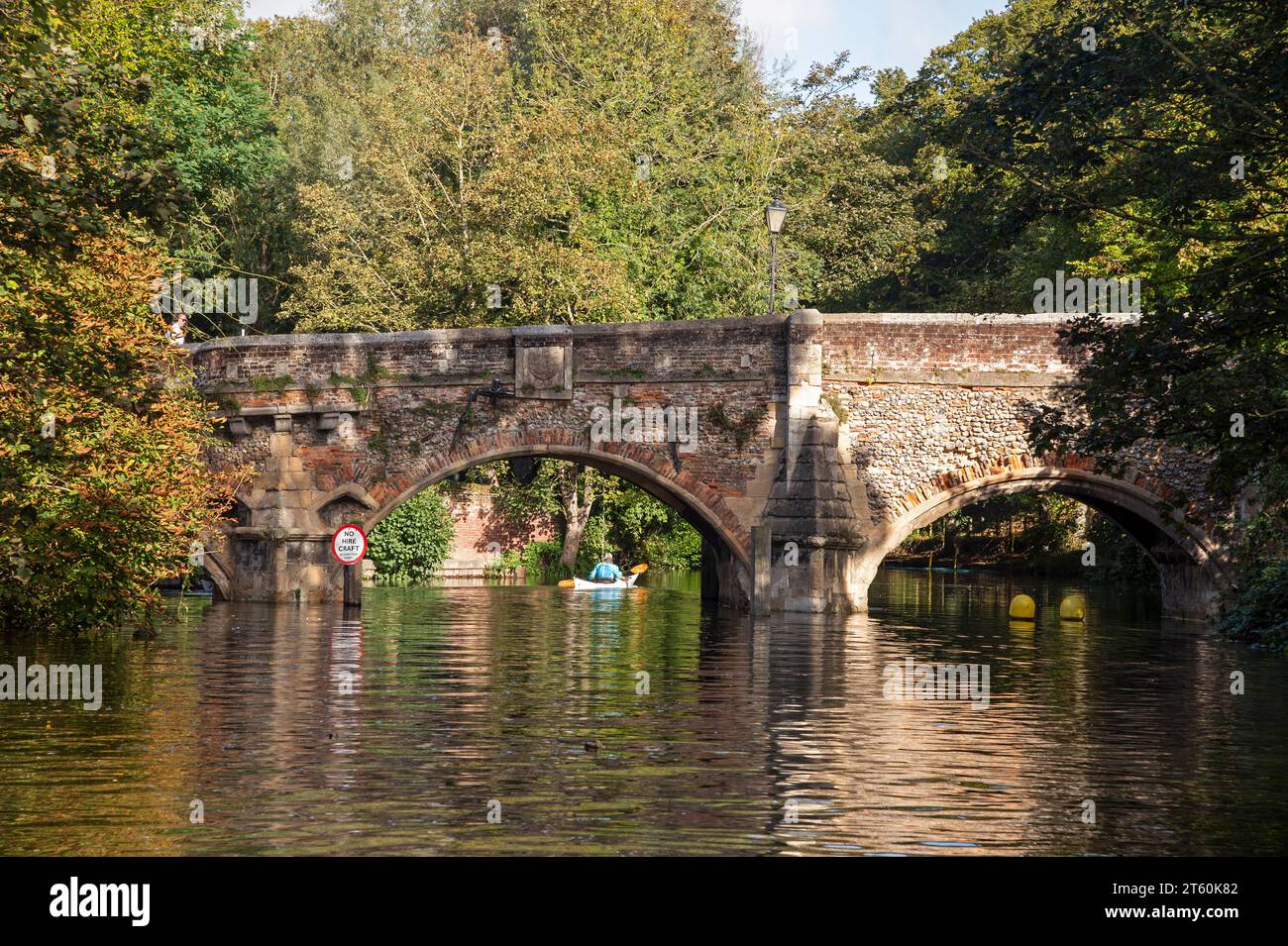 Bishop Bridge over the River Wensum, Norwich Stock Photo - Alamy