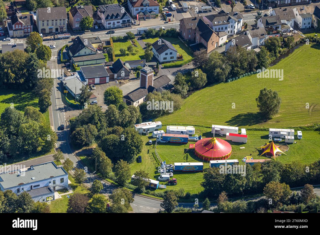 Circus trumpf hi-res stock photography and images - Alamy
