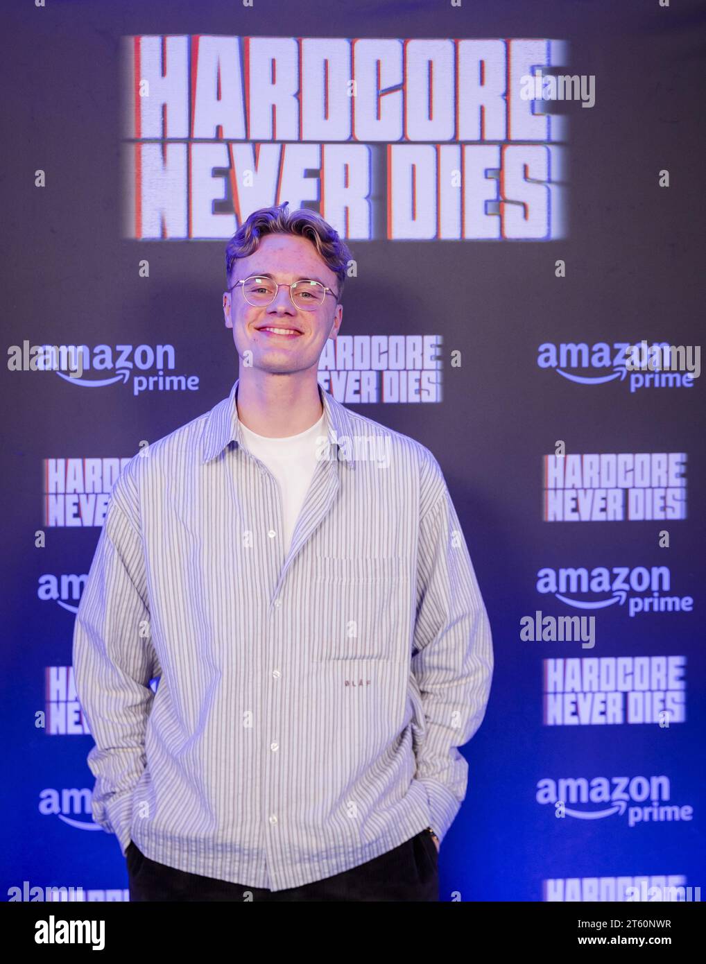 AMSTERDAM - Duncan Tromp on the blue carpet for the premiere of the ...