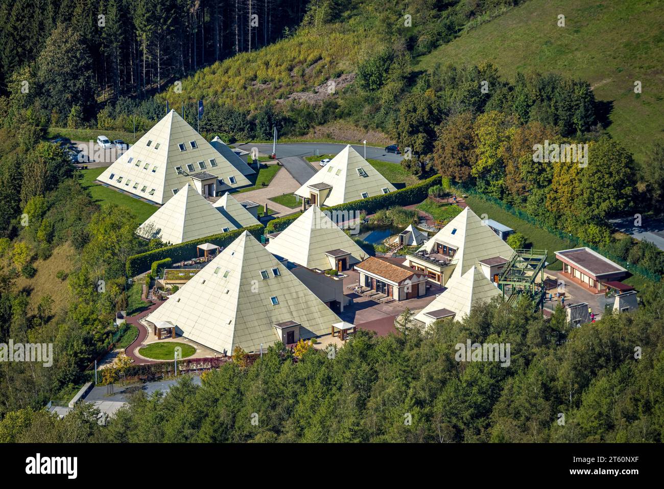 Houses with pointed roofs in pyramid shape hi-res stock photography and ...