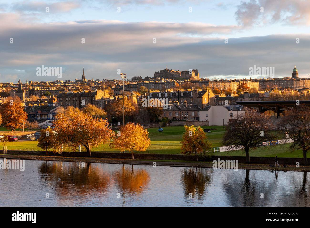 Edinburgh. Scotland, UK. 07th Nov, 2023. Edinburgh looking resplendent ...
