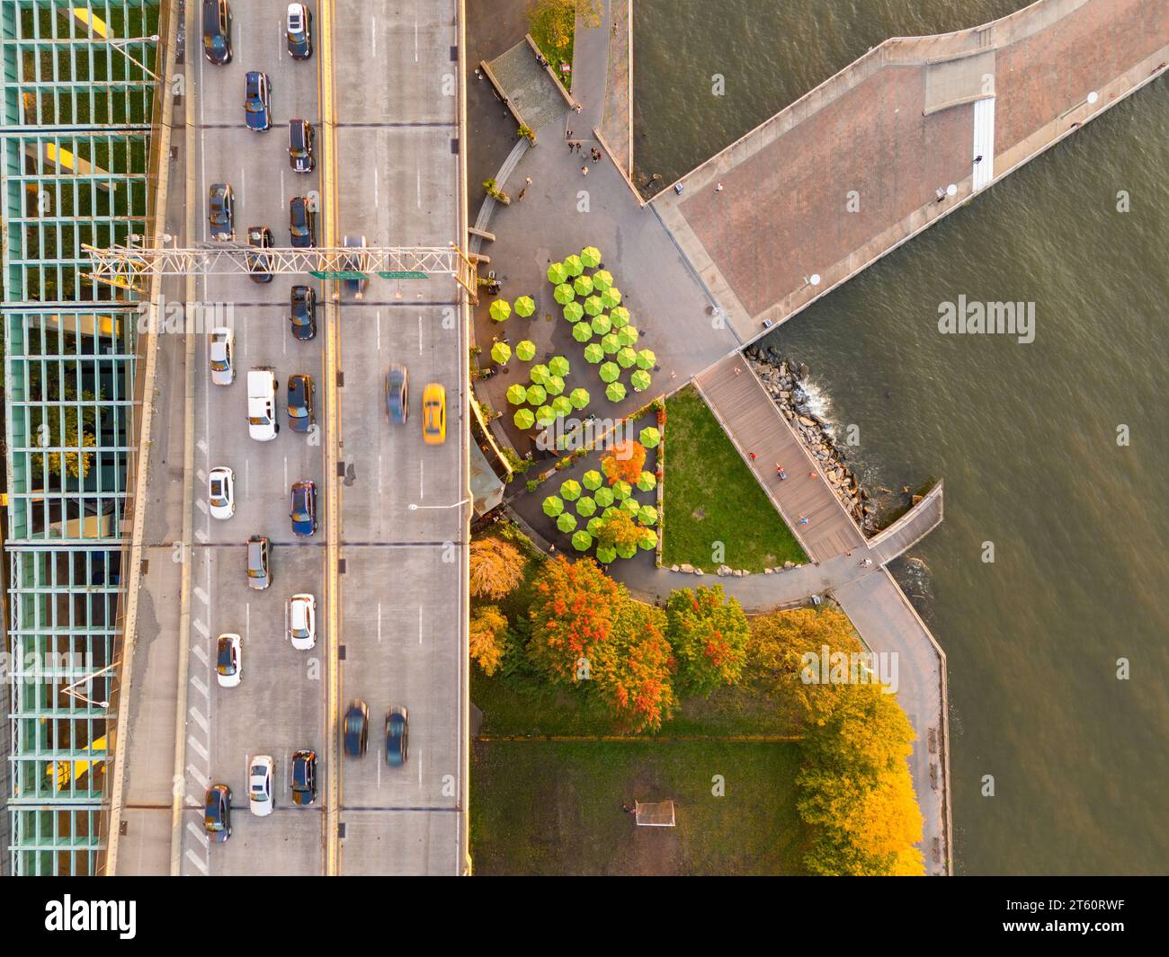 Aerial photo Riverside Park NYC. Overhead photo of green umbrellas and ...