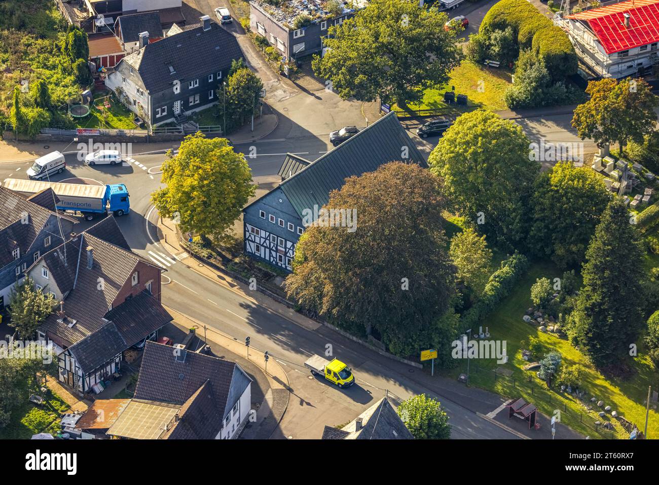 House building houses traffic hi-res stock photography and images - Alamy