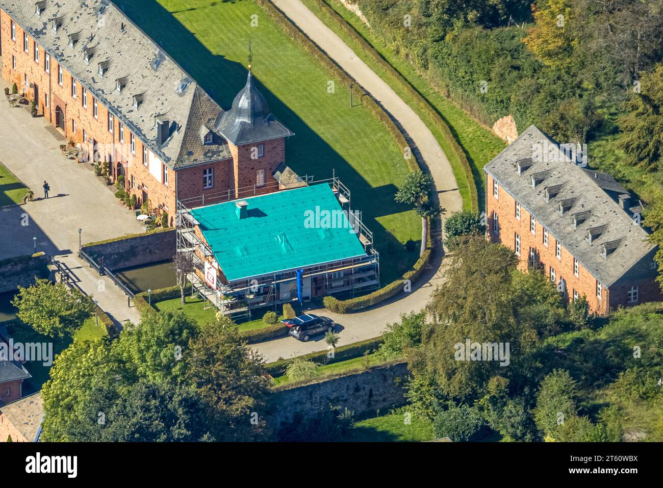 Moated castle adolfsburg with construction site and new building hi-res ...