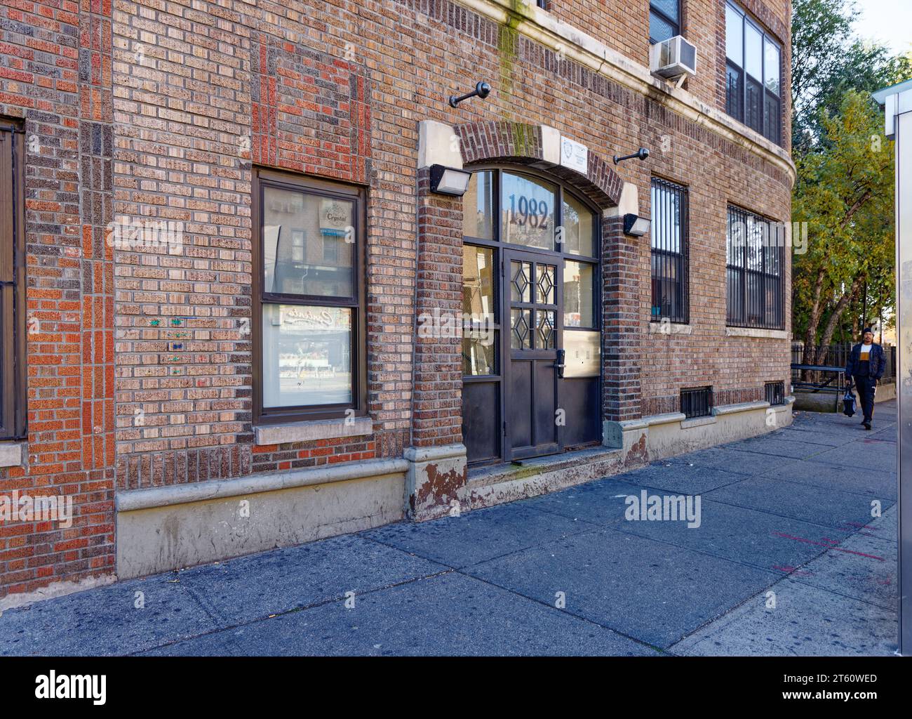 1982 University Avenue in Morris Heights, The Bronx, is a low-rise ...