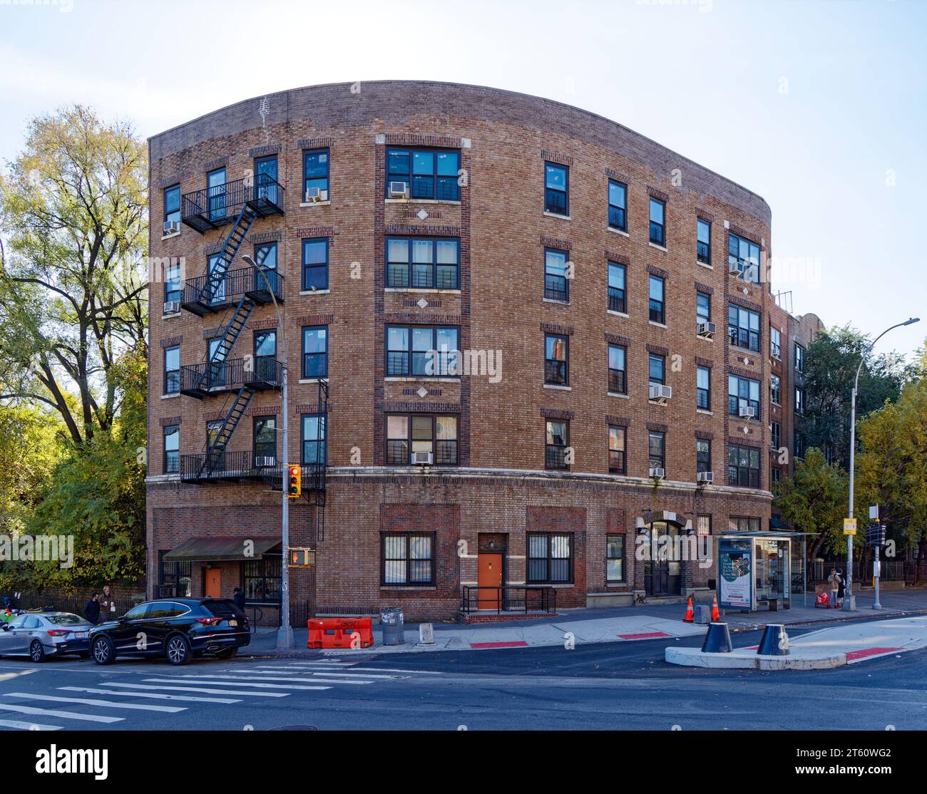 1982 University Avenue in Morris Heights, The Bronx, is a low-rise ...
